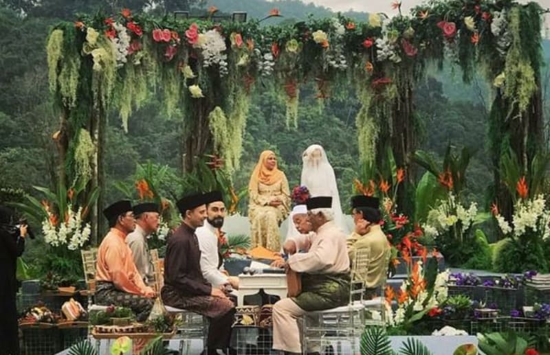15 of the Most Captivating Weddings in Indonesia - Searchinquire